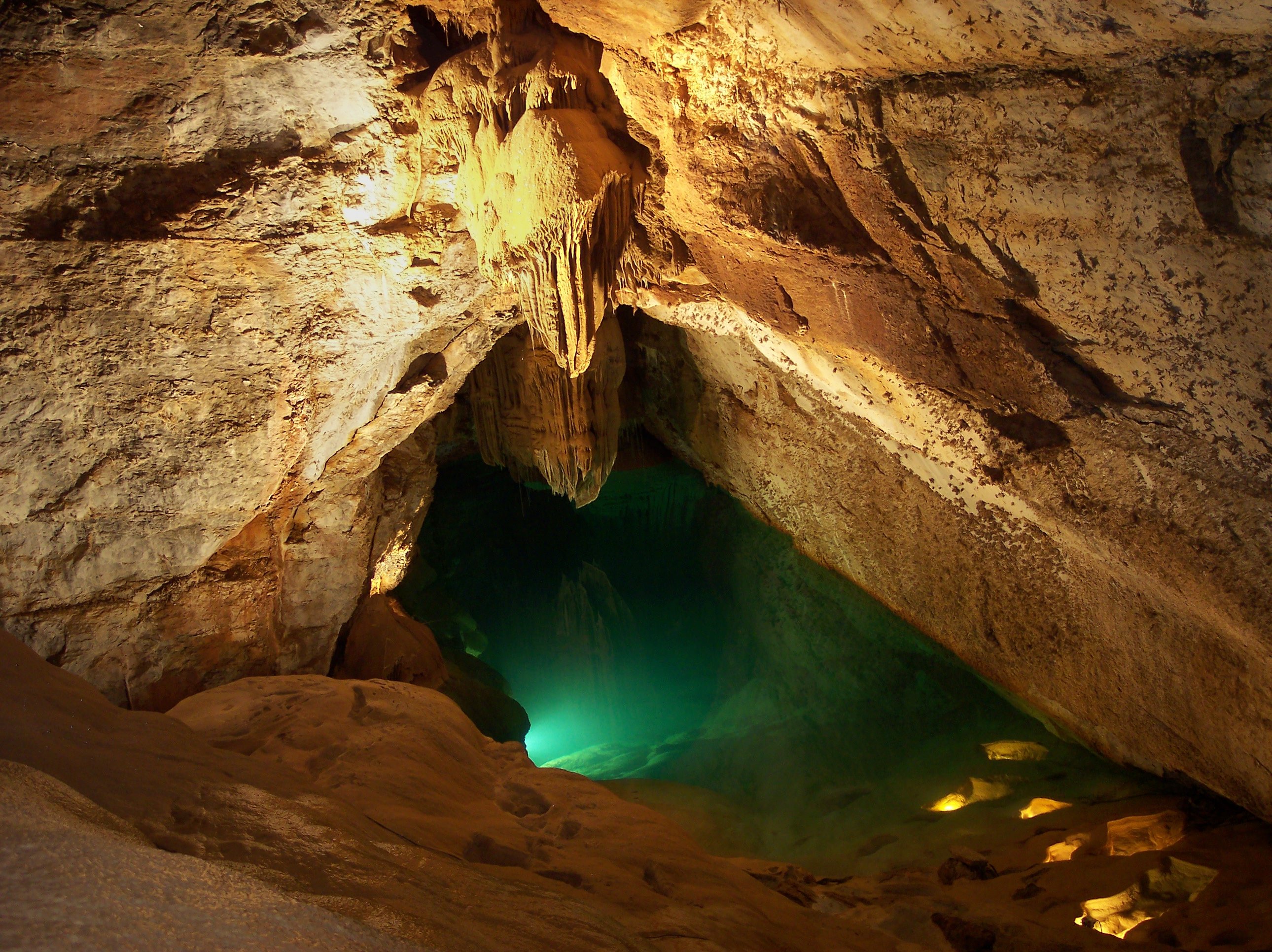 Grotte De Trabuc**** - MIALET - Les grottes - Visiter - Office de ...